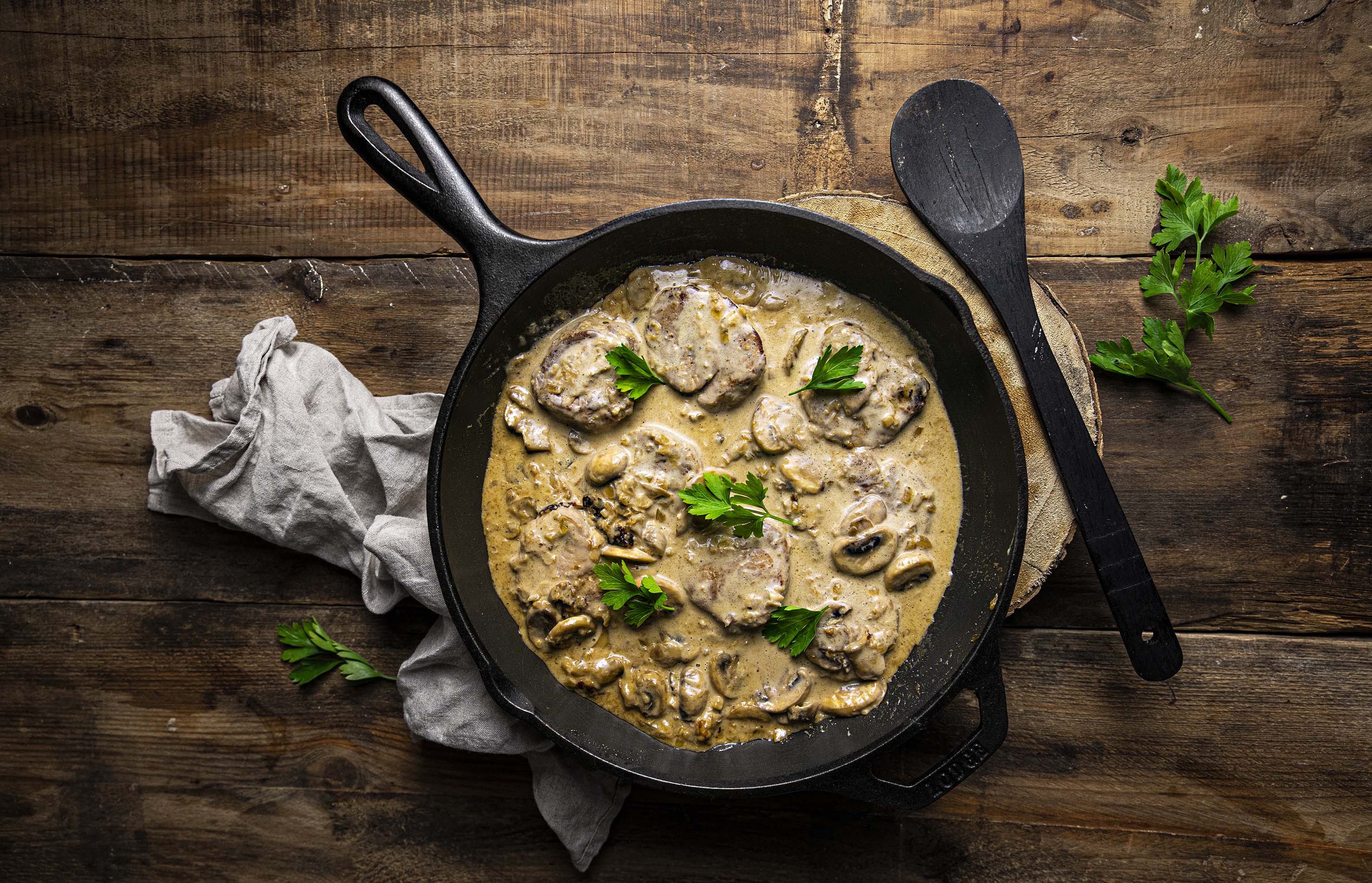 Pork Tenderloin with Mushrooms and Grated Halloumi - Recipe